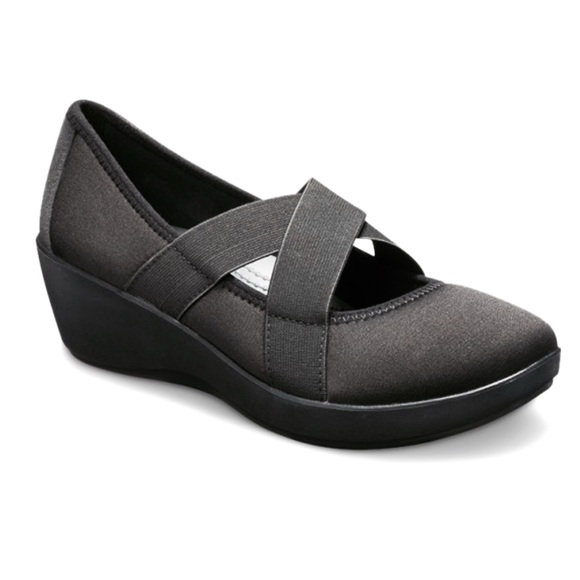 CROCS | Shoes | Crocs Busy Day Strappy Wedge Pump Womens Sz 8w Black ...